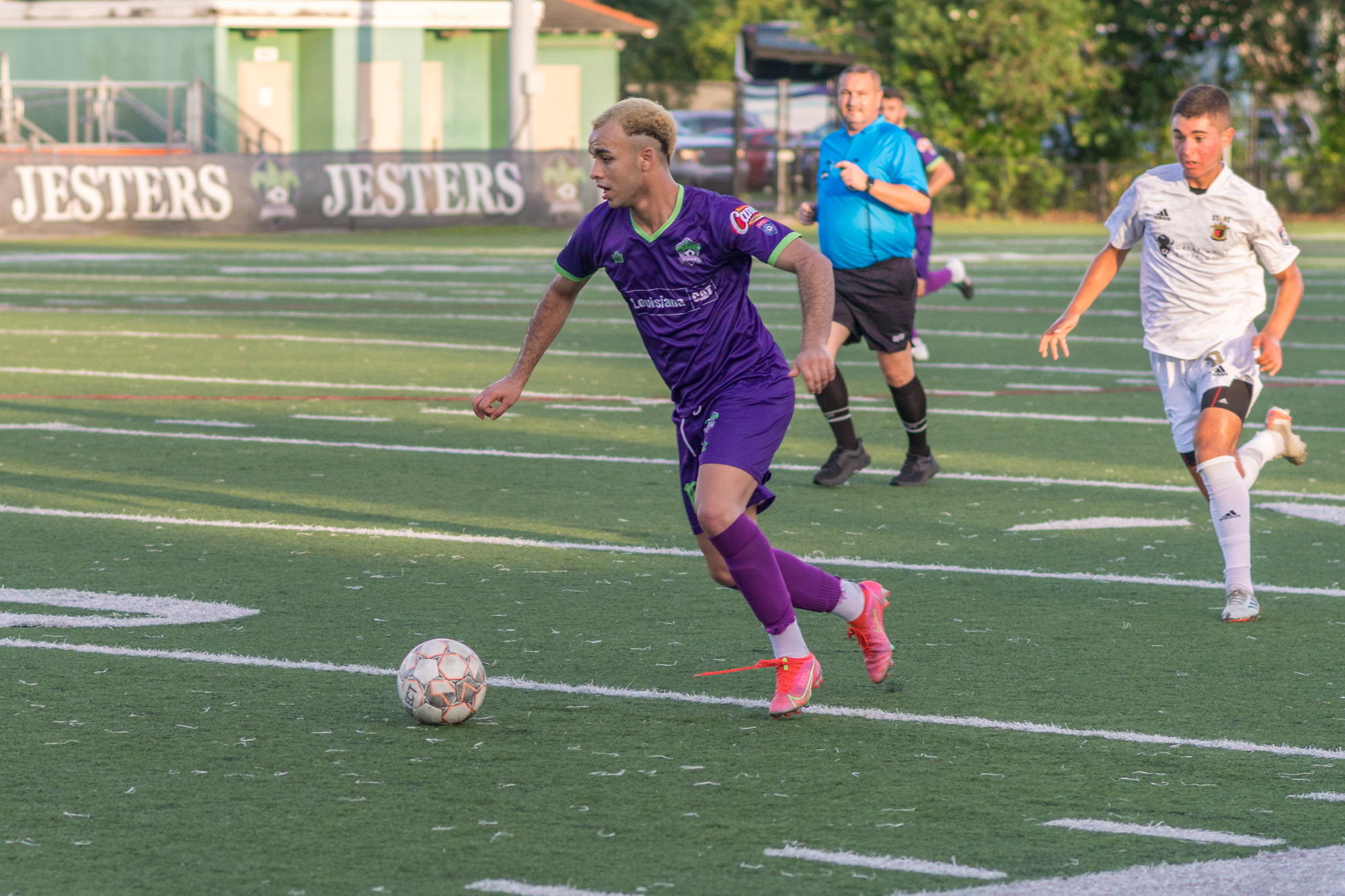 Jesters head into final week of season fighting for postseason berth ...